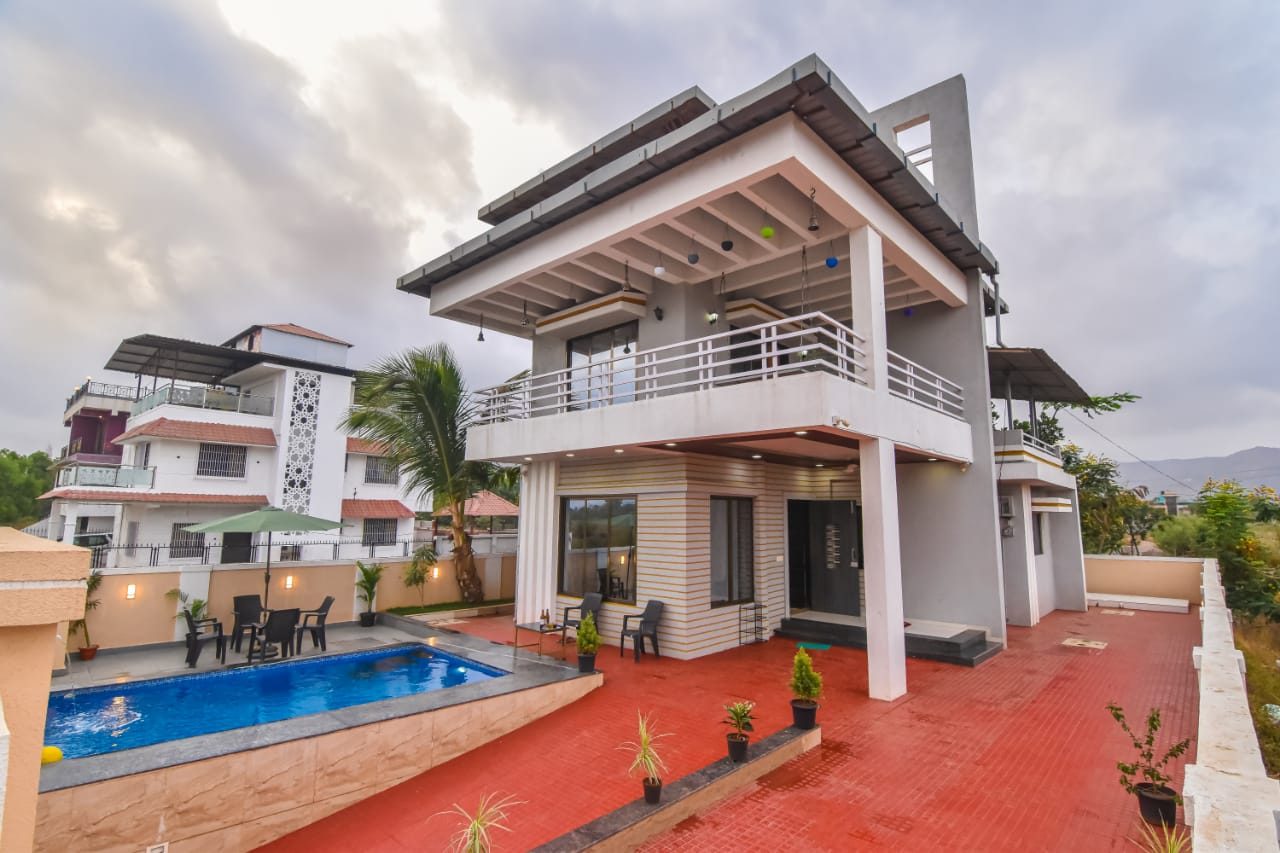 LONAVALA 3bhk Ac private pool bungalow Near kinara Village and treasure ...